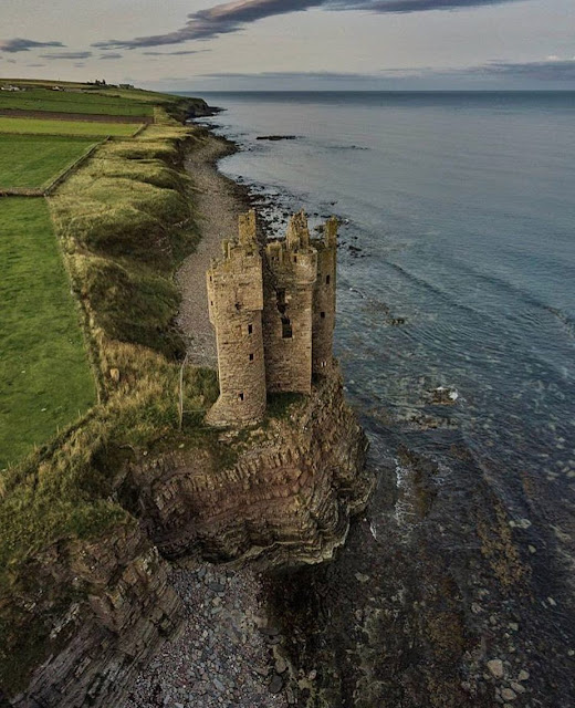 daily timewaster: An interesting place to be during a gale