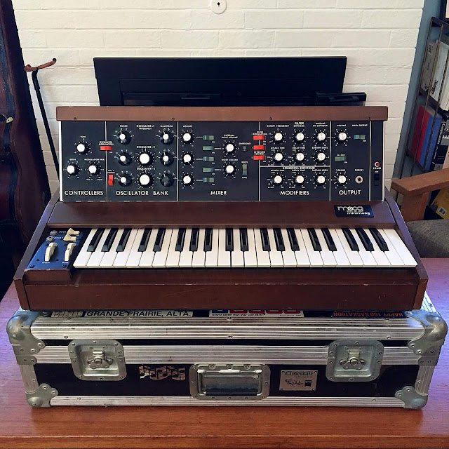 MATRIXSYNTH: Vintage Moog Minimoog Model D 1970s Walnut w OHSC Flight Case