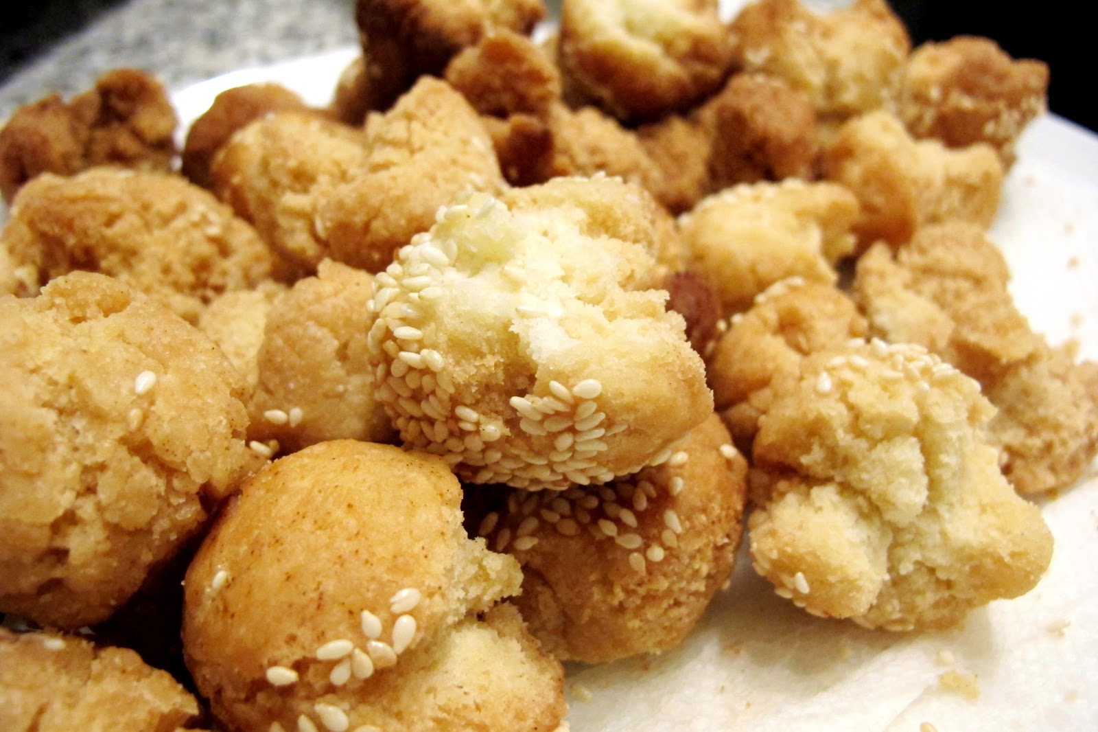 Chinese Sesame Donuts （笑口棗） | Siulin's Kitchen