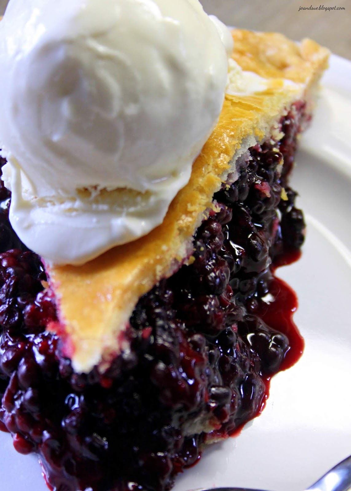Jo and Sue: Blackberry Pie