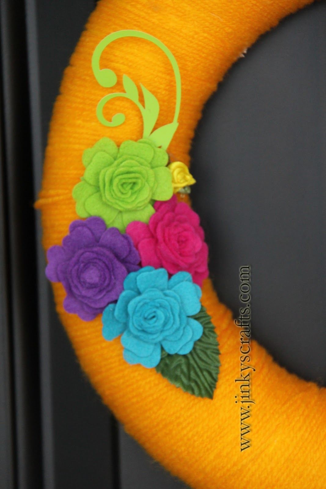 Jinky's Crafts & Designs: Spring Yarn Wreath