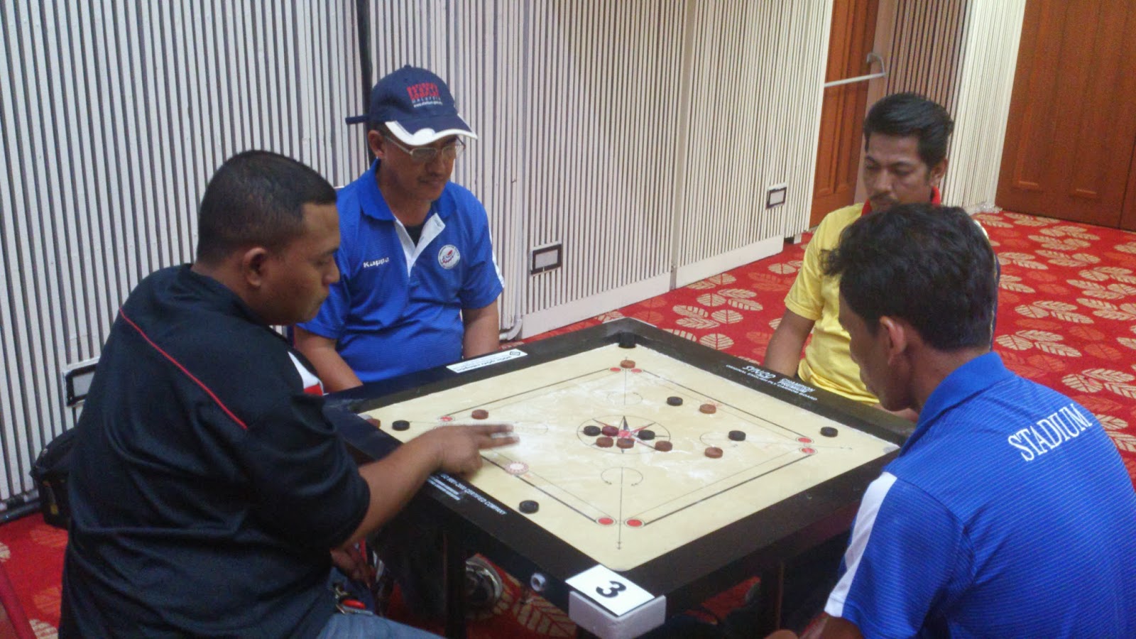 KOMUNITI KAROM ANTARABANGSA: KEJOHANAN KAROM MAKSWIP 2013