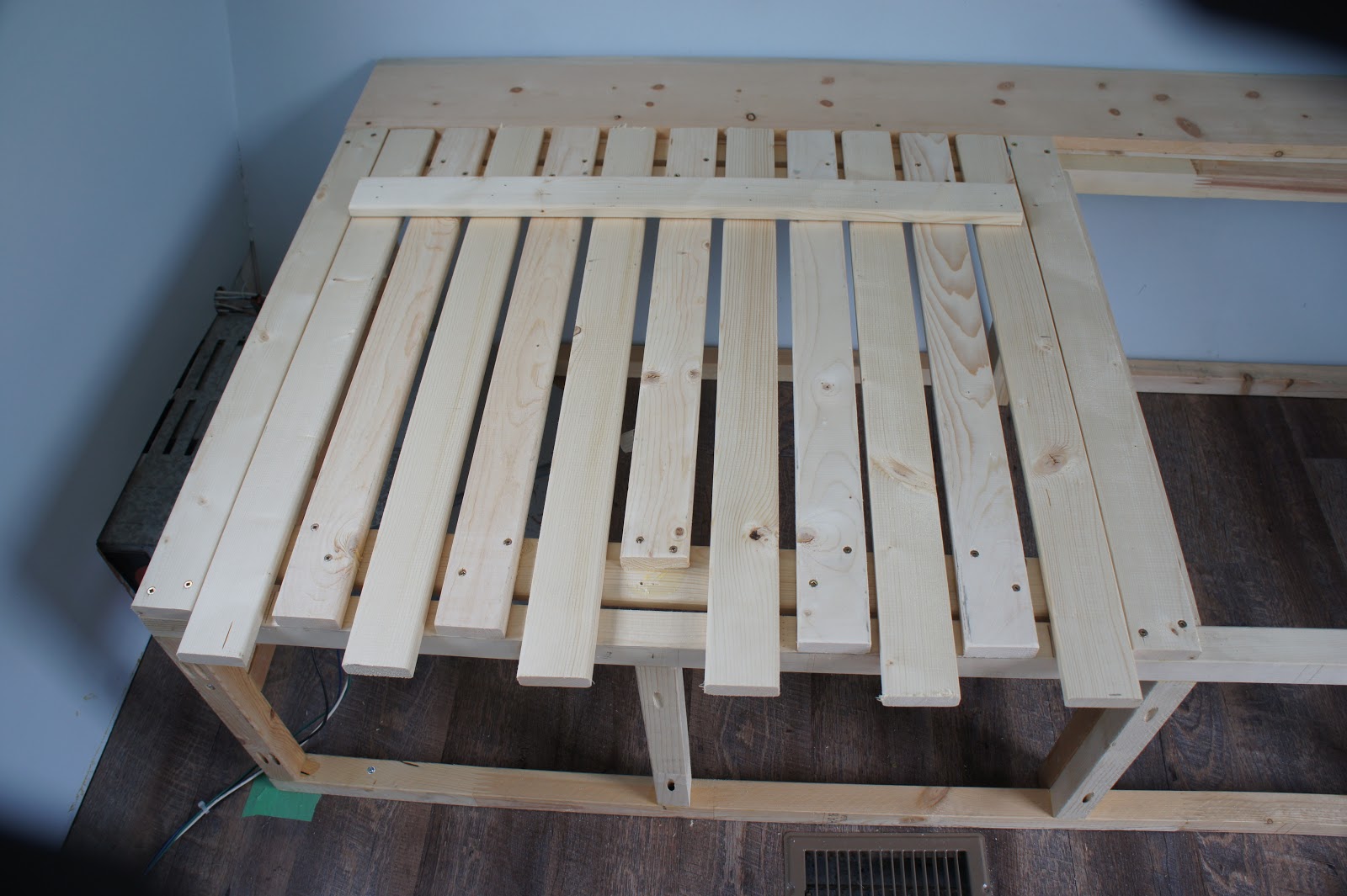 Alice gets a makeover: Ep. 12 - DIY RV Daybed