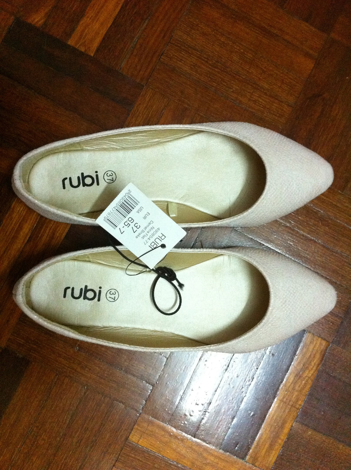 Vanity Stanza : #20 Rubi Shoe (From Cotton On)