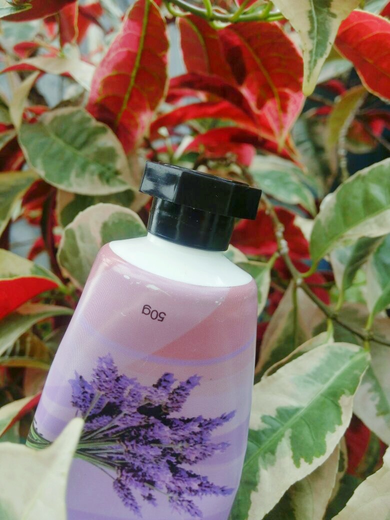 A M A L I A G G I T A .: Guardian Hand Cream - Lovely Lavender