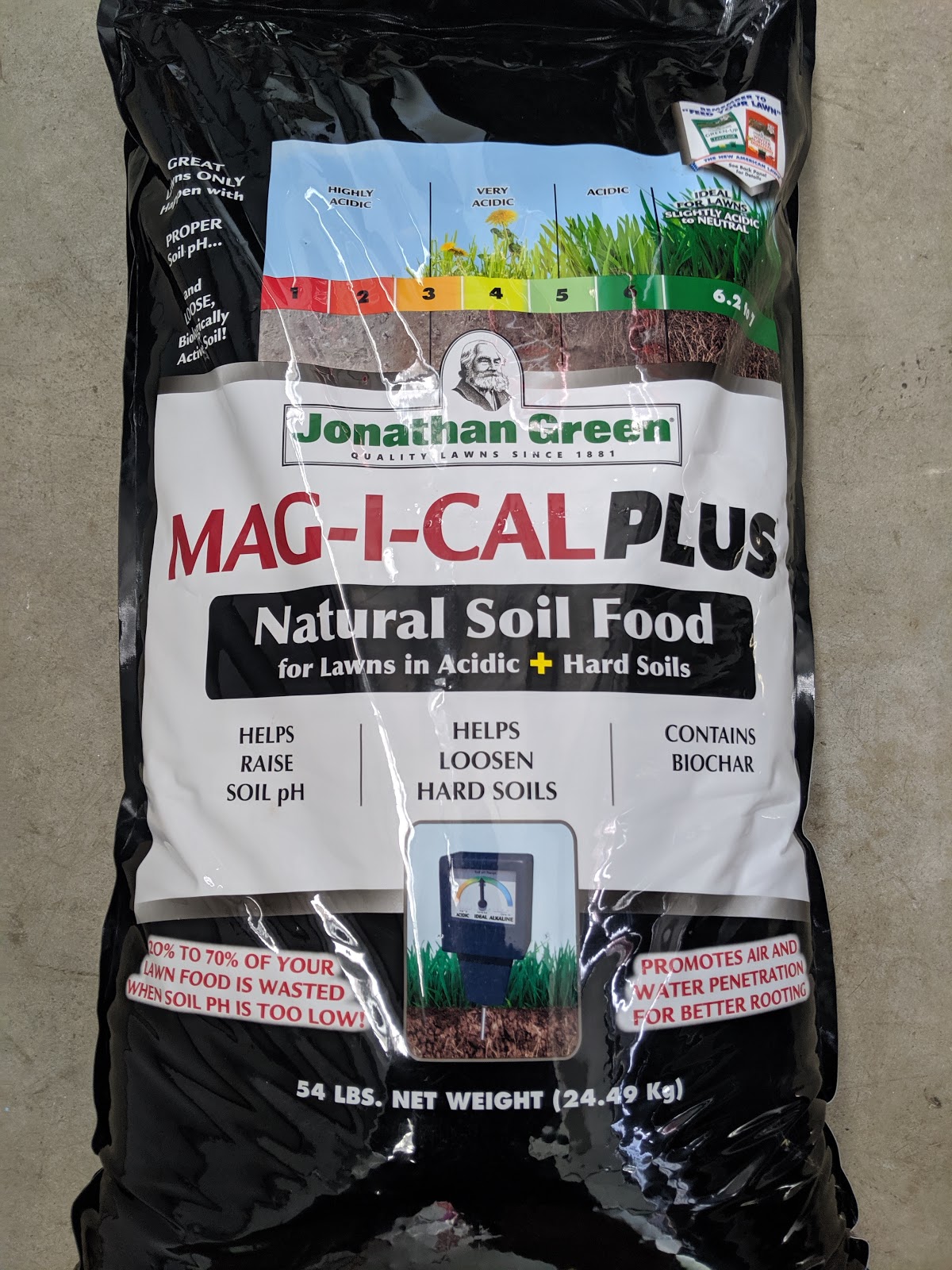 Feeding Our Lawn With Mag-I-Cal Plus - September 2019