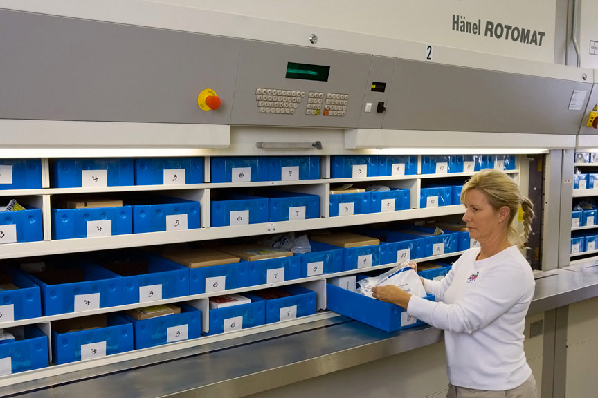 Best Lifts and Carousels: Industrial Vertical Carousel (Rotomat)