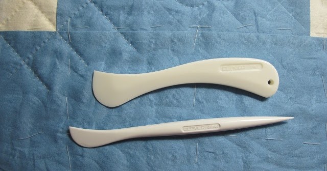 Baltimore Garden Quilts: How to Use a Hera Marker