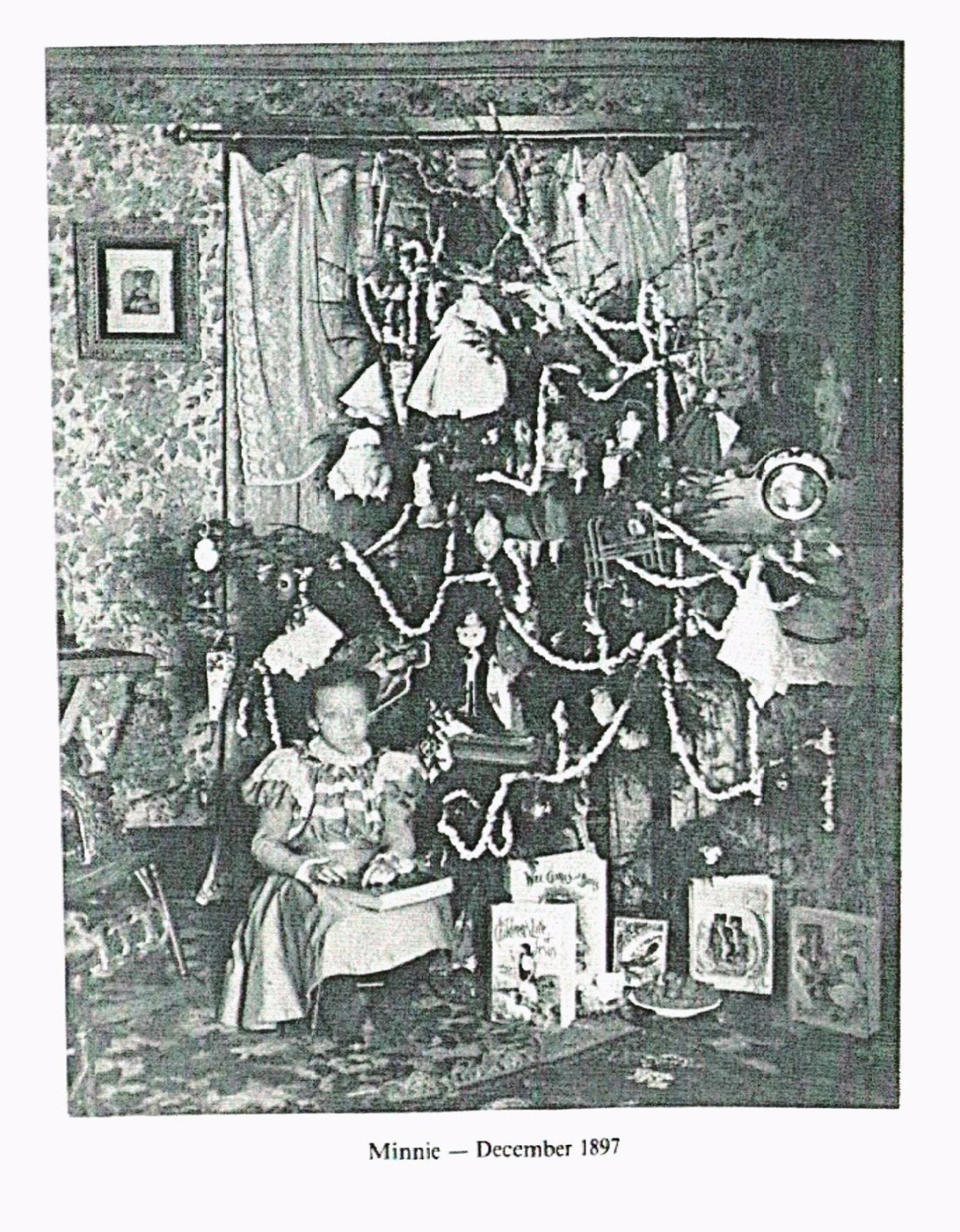 The Tale of Two Cookbooks: Minnie's Christmas Gift 1897