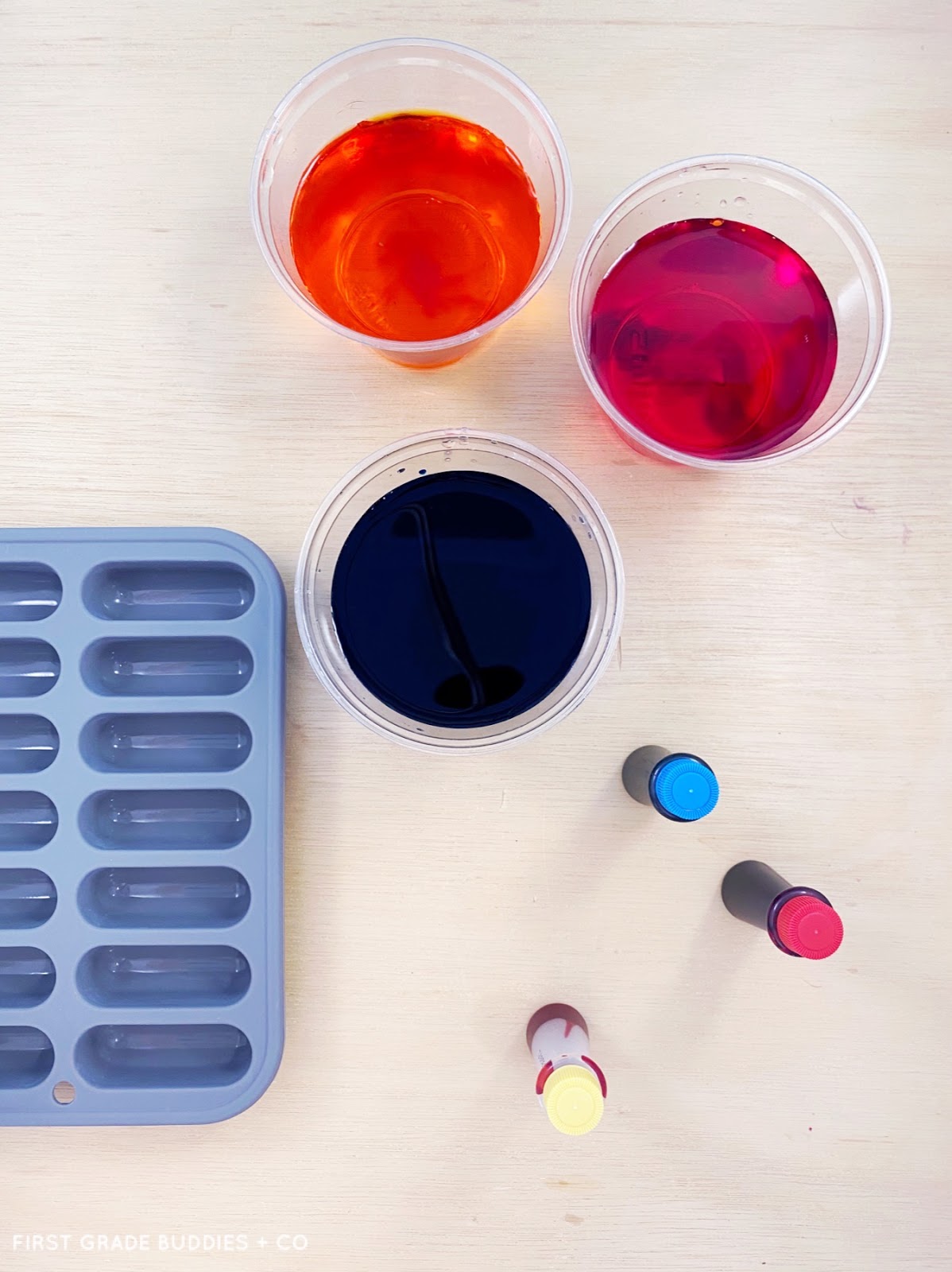 Simple Science: Color Mixing | First Grade Buddies