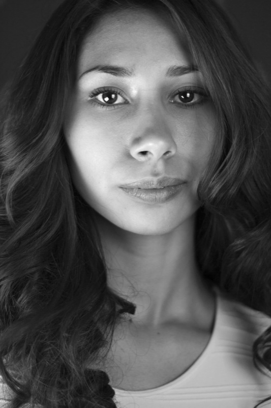 JENNIFER MONGE: abril 2013