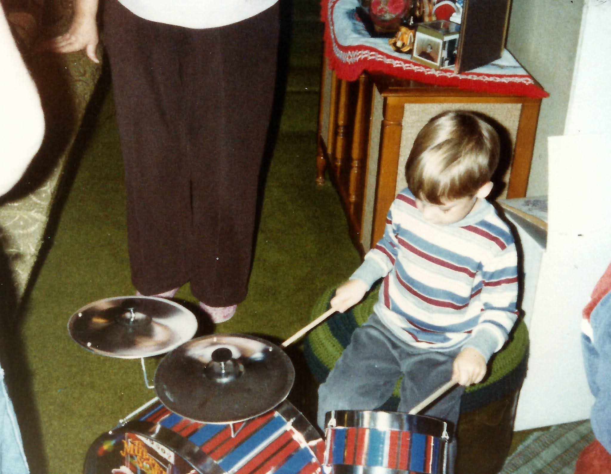 The Toy Box: The Muppet Sound Trap Drum Set (Noble & Cooley Co.)