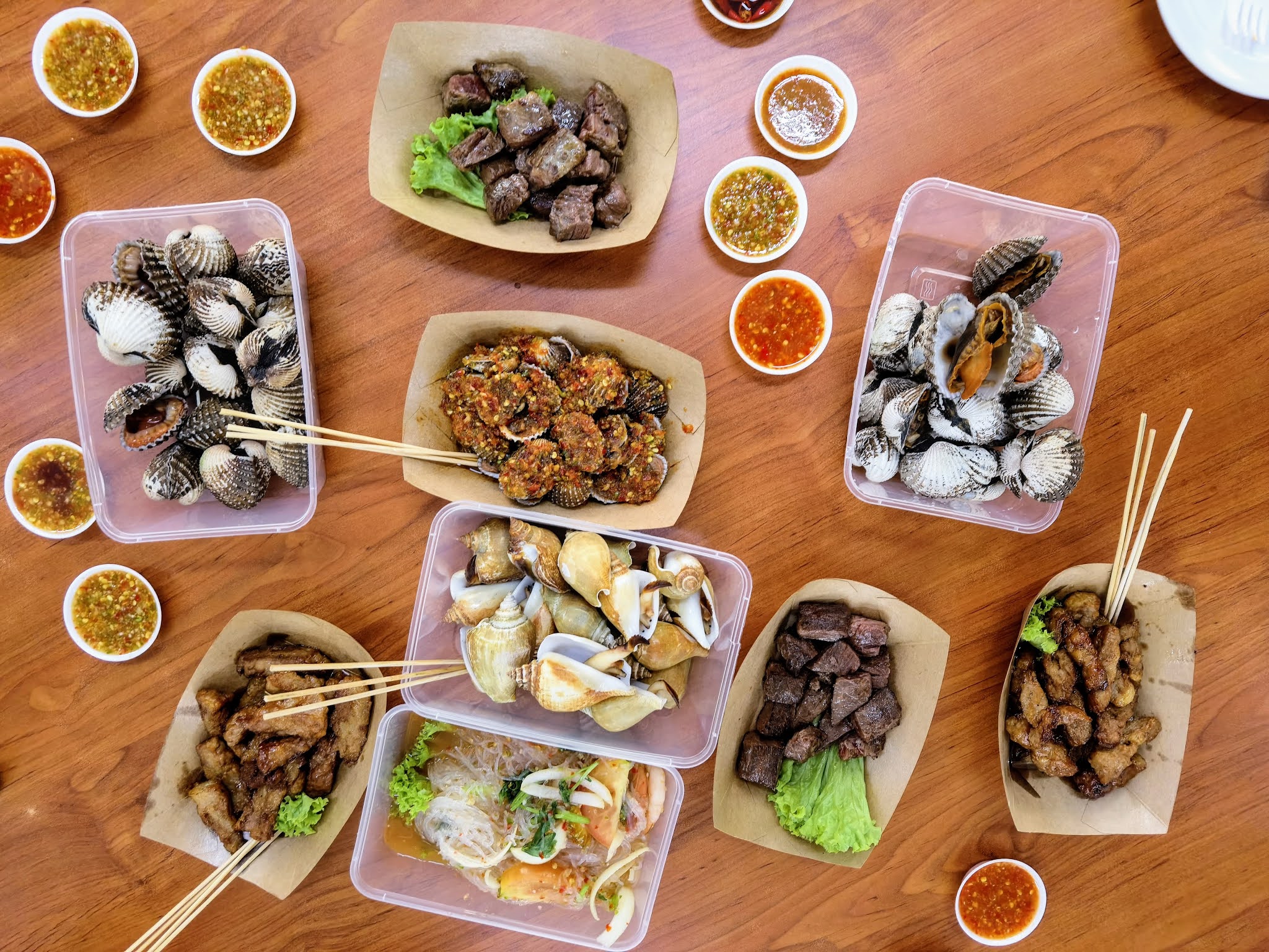 Kin Hoi Eat Shellfish Jumbo Cockles @ 6 Holland Close. See Hum Even ...