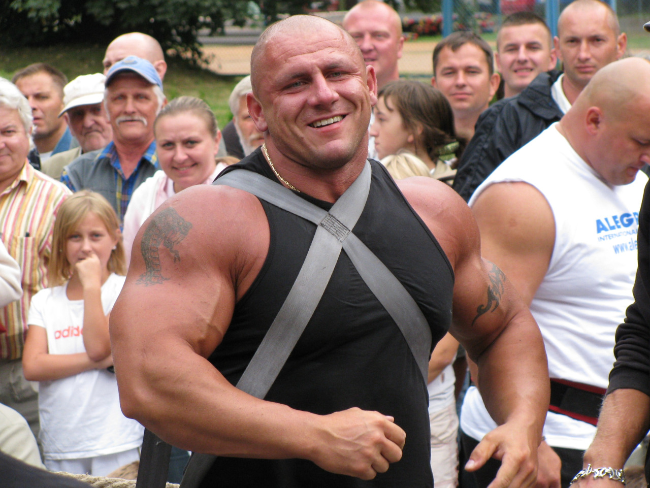 Muscle Lover: Polish strong man Andrzej Zieleniecki