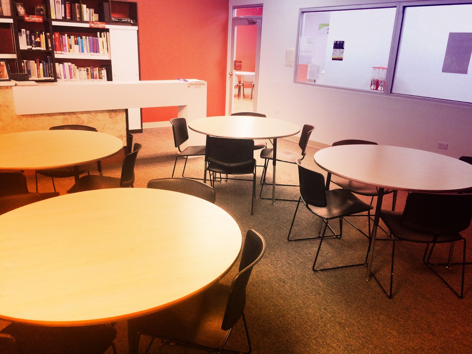 D'Mart Institute Main Campus Library: Facilidades