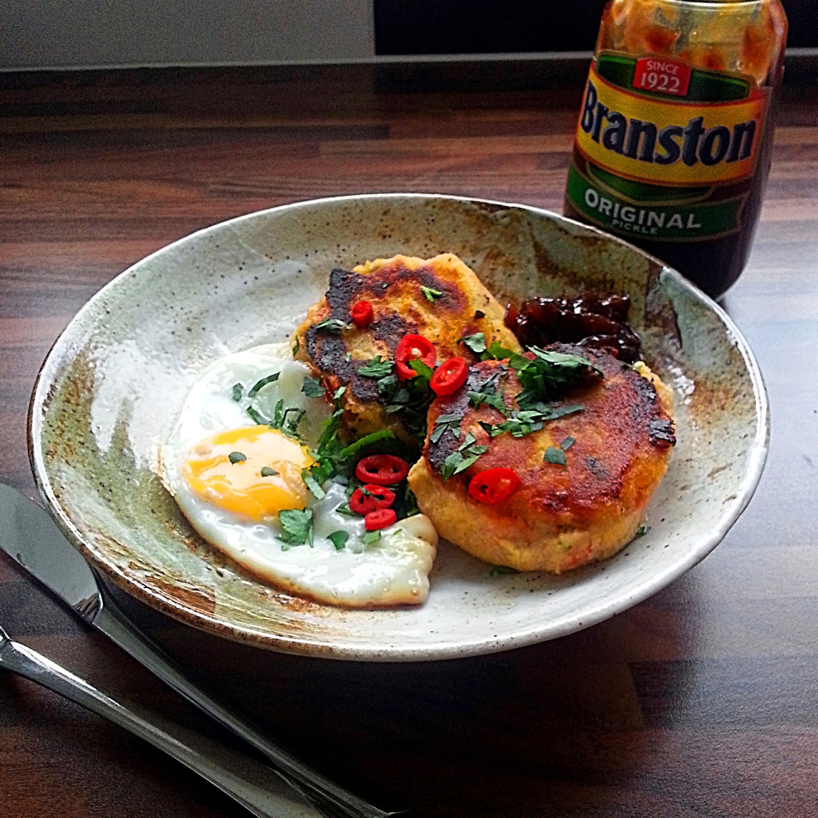 Delicious Delicious Delicious: Cheese and Pickle Vegetable Patties