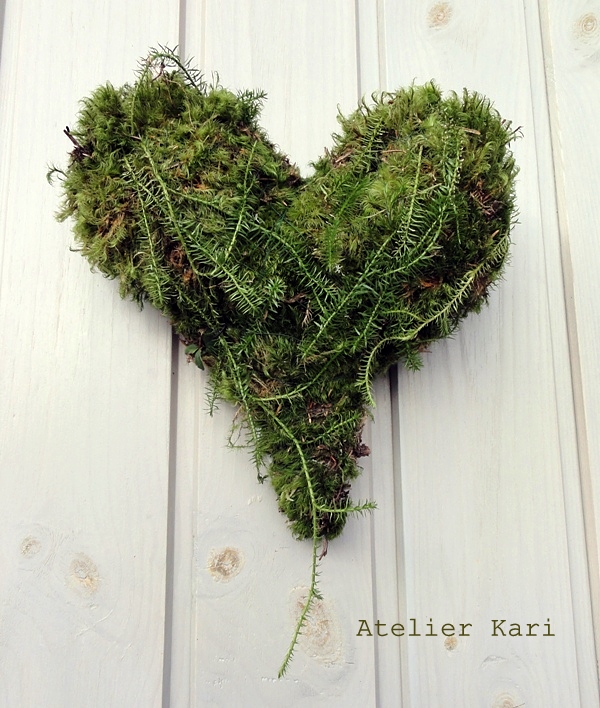 Atelier Kari naturdekorasjoner og kranser: Alle hjerter gleder seg! Atelier Kari naturdekorasjoner og kranser: Alle hjerter gleder seg!