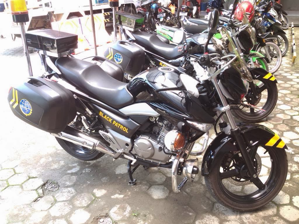 darwinarya: GARANGNYA MOTOR PATWAL DISHUB SATU INI