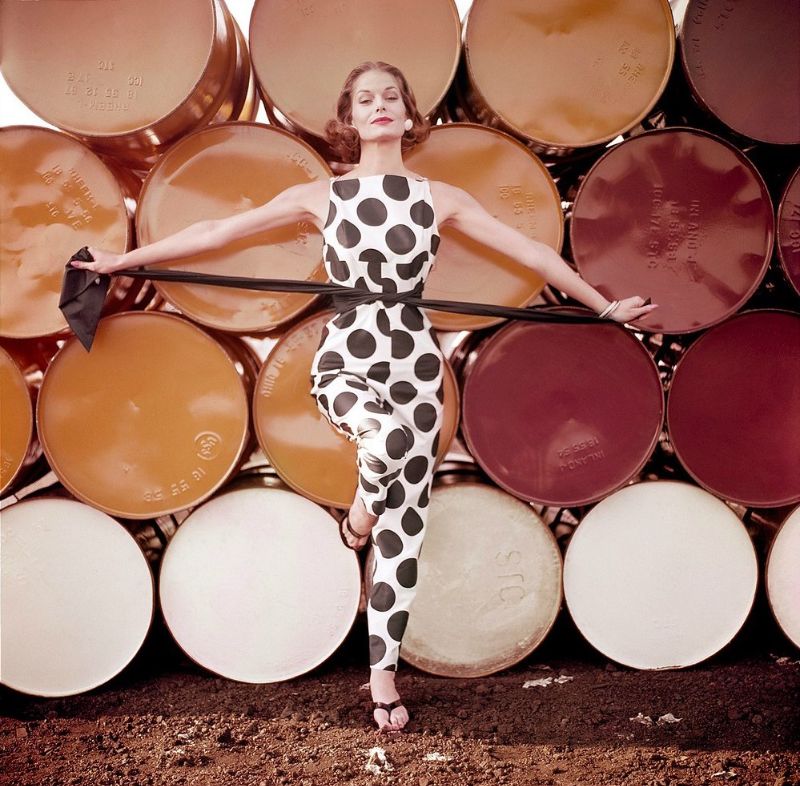Stunning Fashion Photography by Tony Vaccaro in the 1950s and ’60s ...