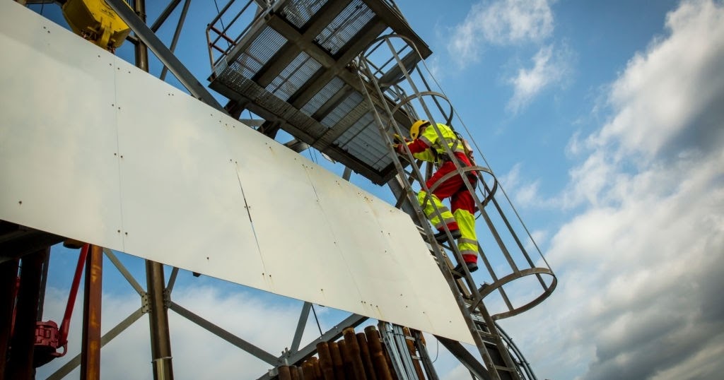 Different Types Of Industrial Safety Ladders - My Aussie Hub