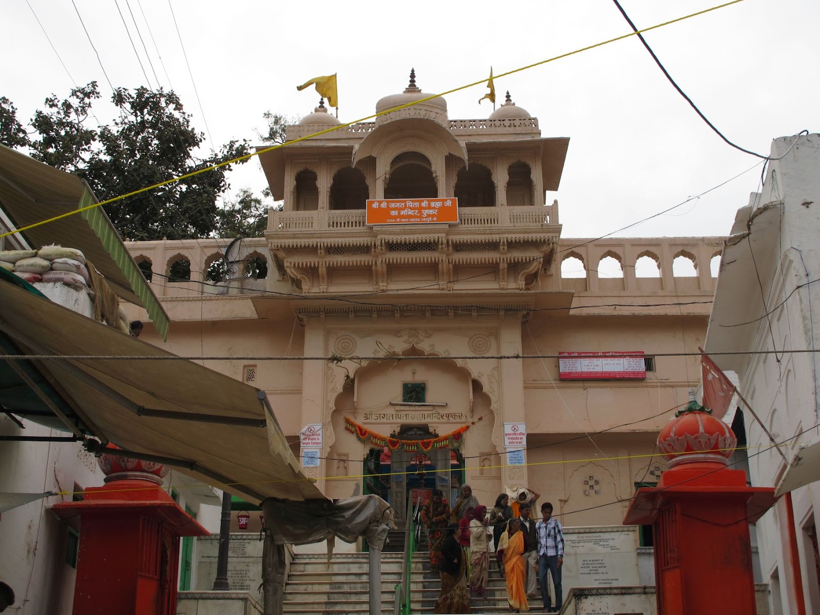 Worldtour 2011 - 2012: 14th February: Amber Fort and Brahma