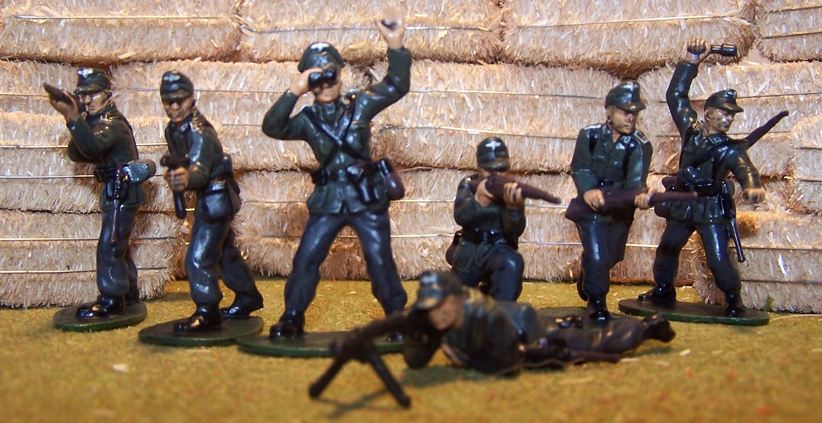 WWII Plastic Toy Soldiers: Airfix - Toy Soldiers