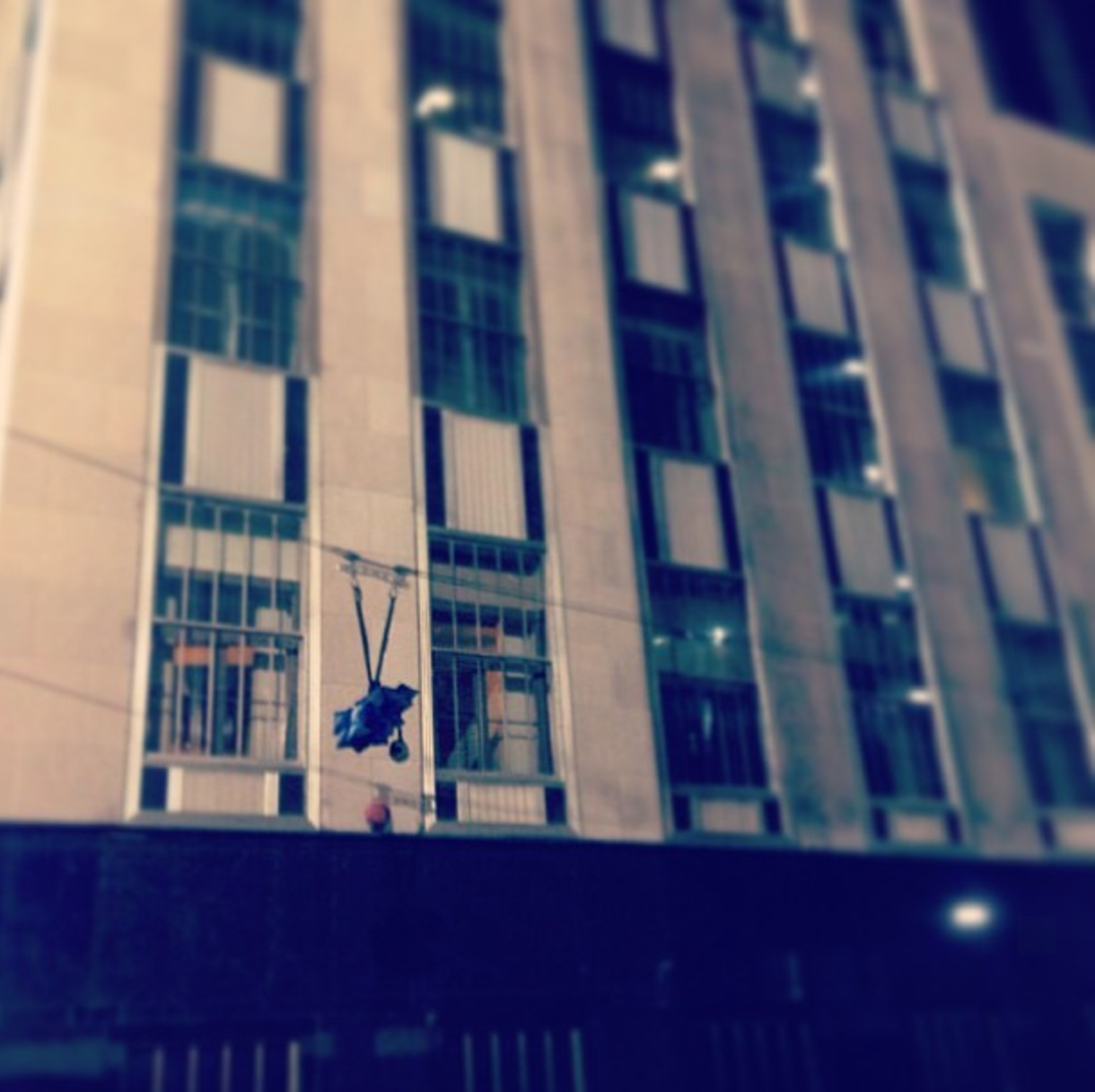 Mandy's Mind: Tris Ziplining - filming Divergent in Chicago
