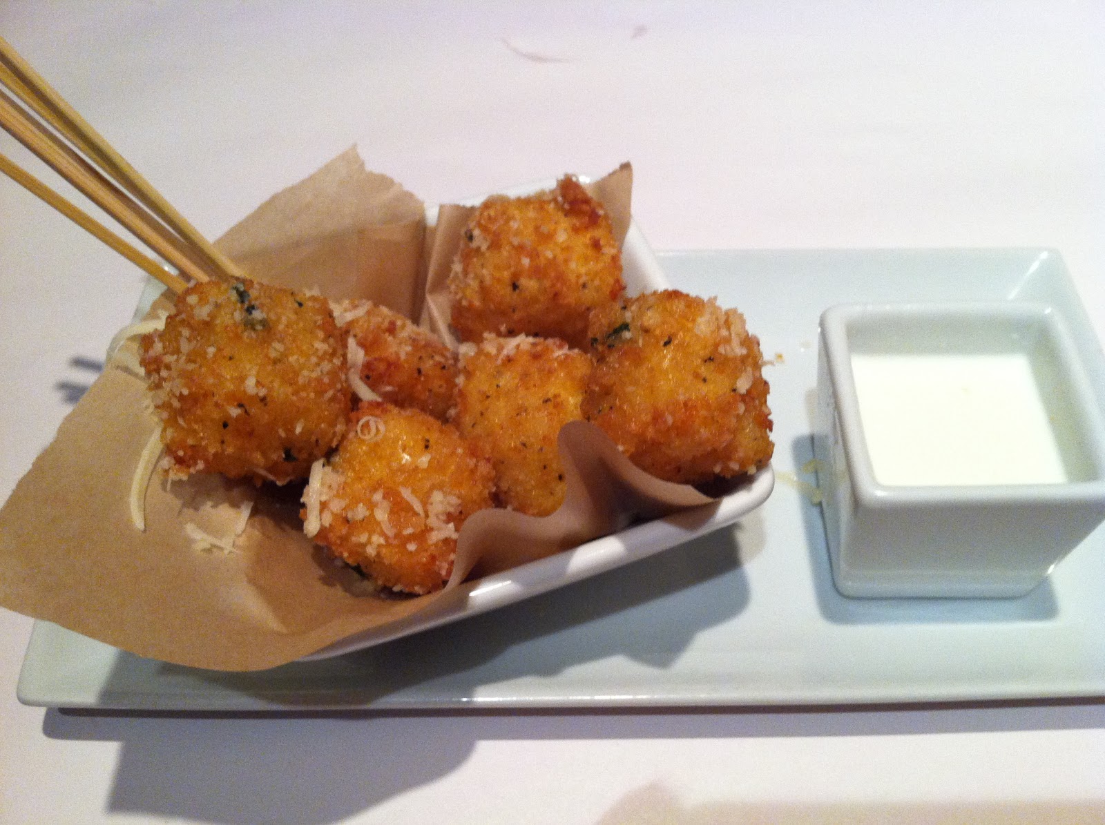 Almost Vegetarian: Vegetarian Options at Italian Restaurants- Macaroni ...