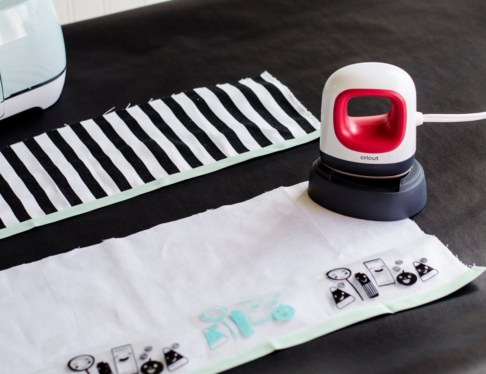 Fawn: EasyPress Mini with Cricut