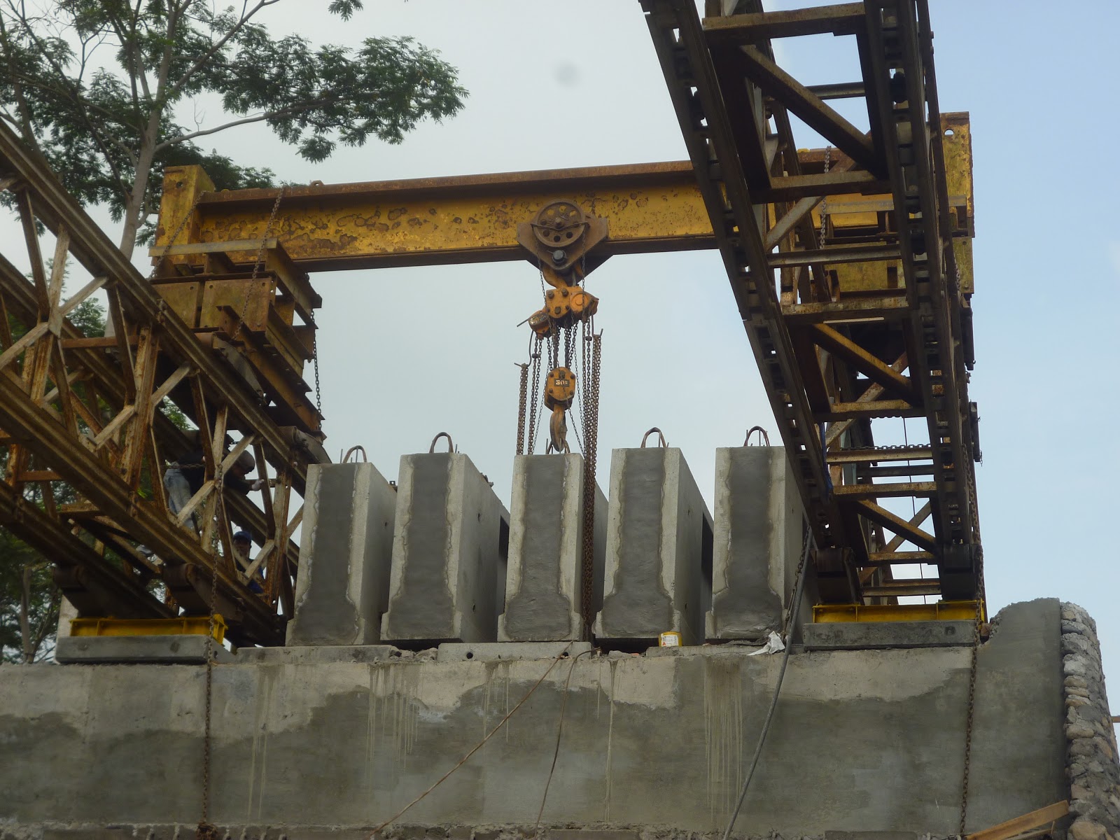 YENNES TEKNIK: Dokumentasi Pekerjaan Pemasangan Gelagar Balok Prestress ...