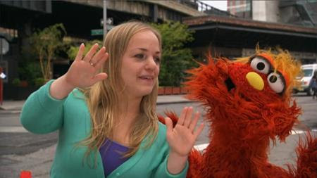 Sesame Street Episode 4321 - Lifting Snuffy