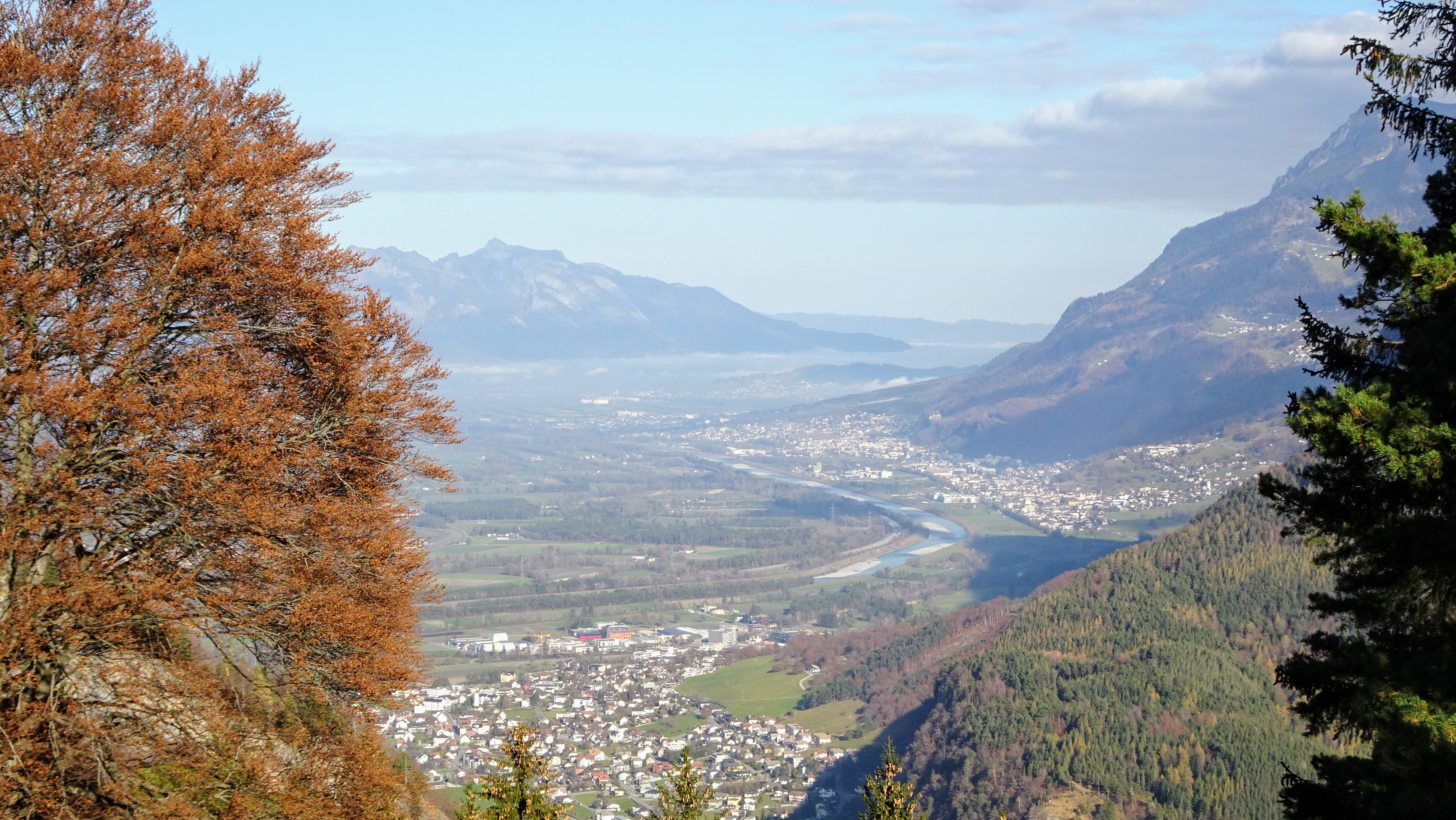 Rundwanderung ab Fläsch über den Regitzer Spitz (GR) – Wandern mit Freunden