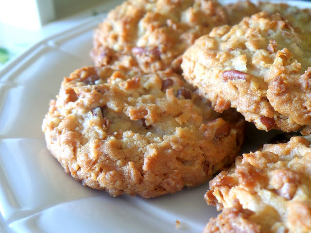 Welcome Home Blog: Chewy Coconut Pecan Cookies