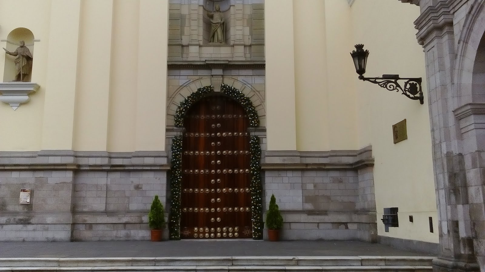 Formación Pastoral para Laicos: Apertura de la Puerta Santa en el ...