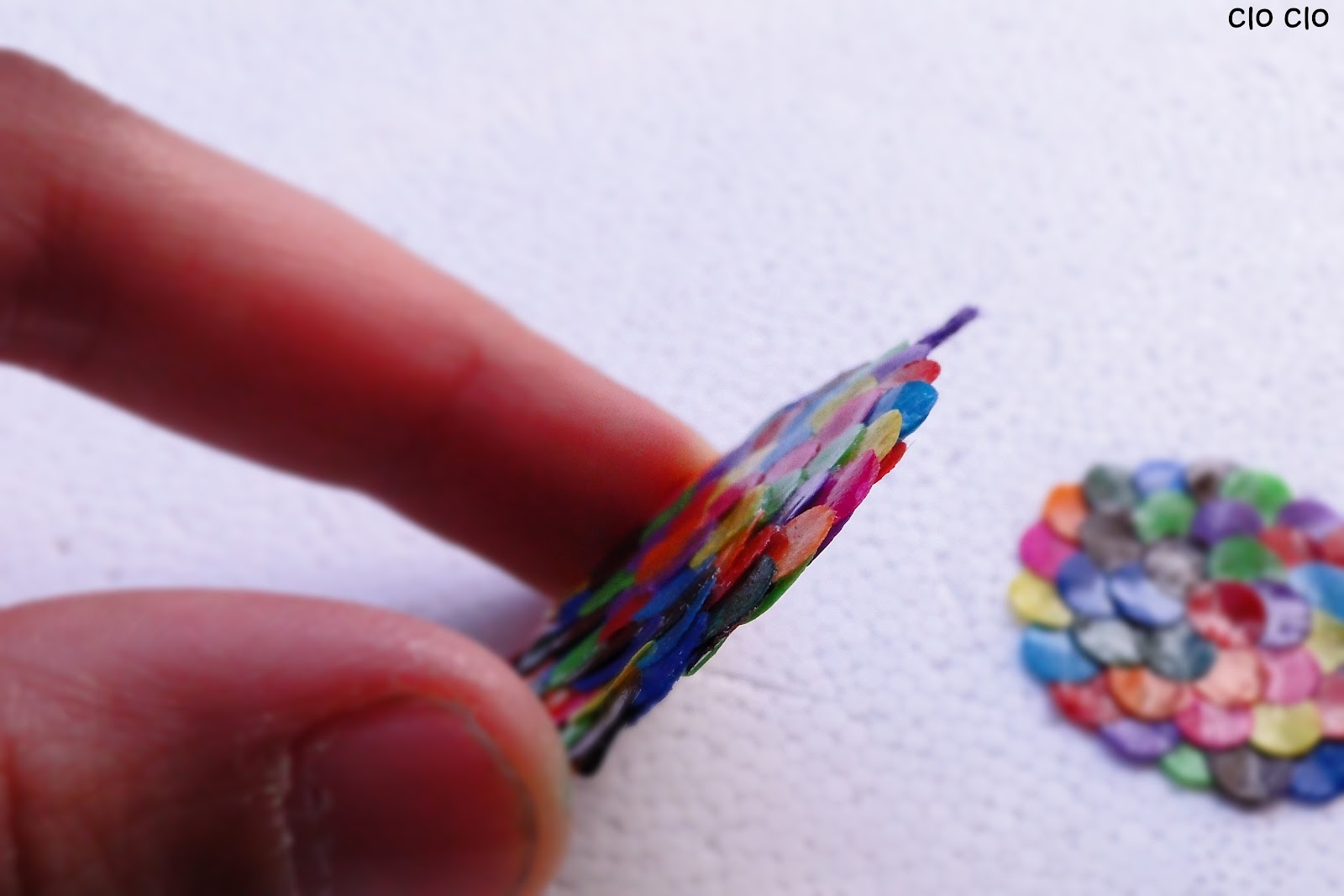 cloclo: broches papel