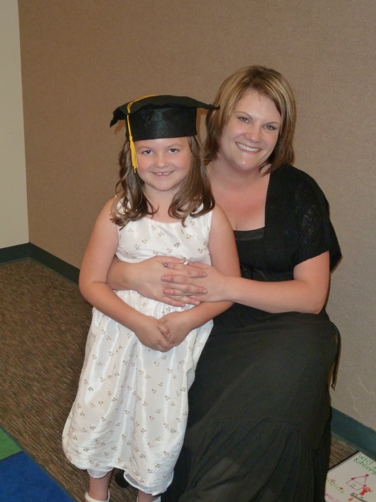 The Honey Family: Ellie's Kindergarten Graduation