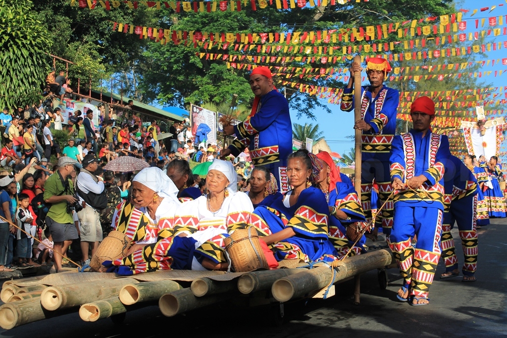 Bukidnon: Kaamulan Festival 2013 Street Dancing Competition, "A ...