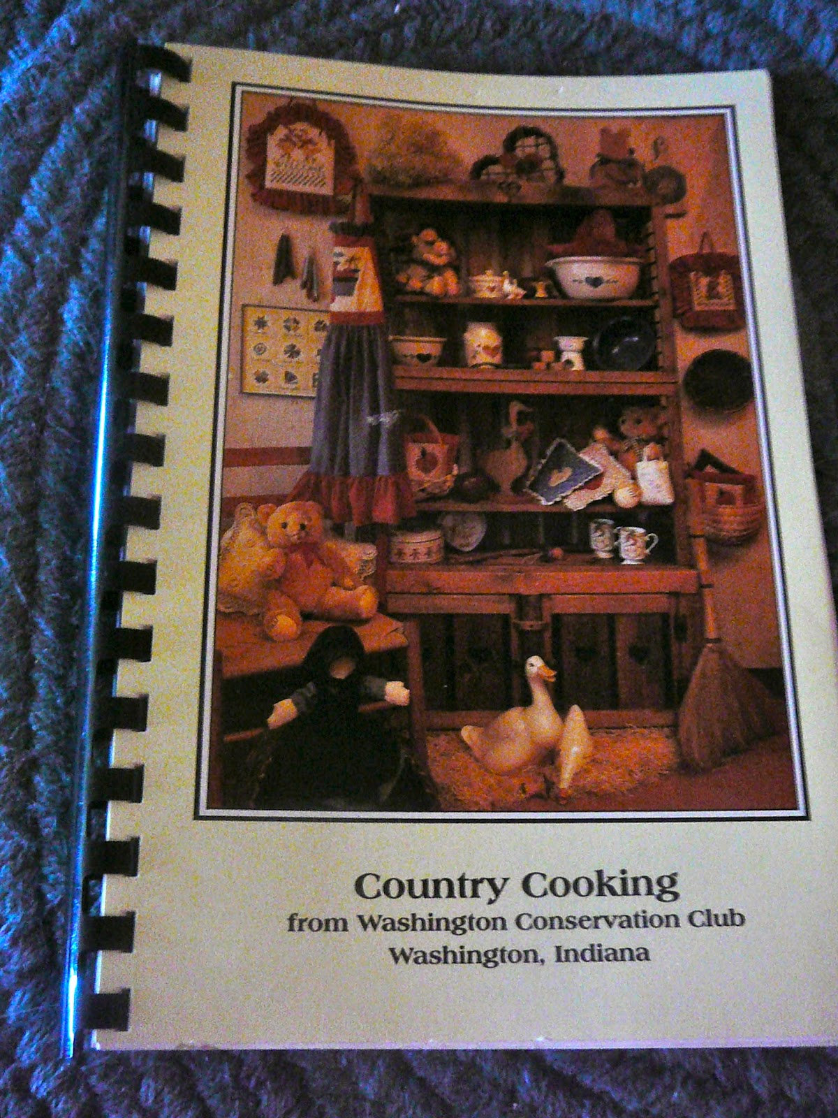The Hidden Pantry: New "OLD COOKBOOK" a Gift from Aunt Betty