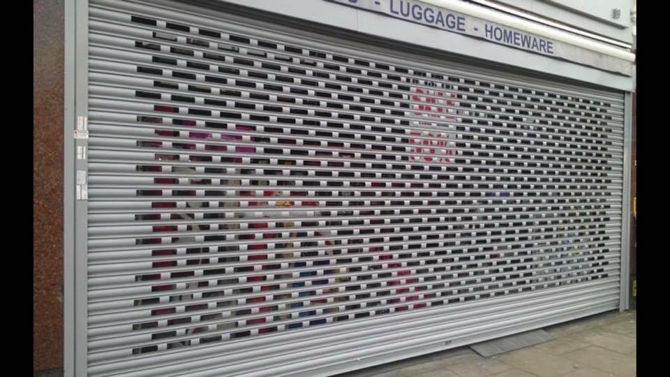 Pros and Cons of built-in roller shutter