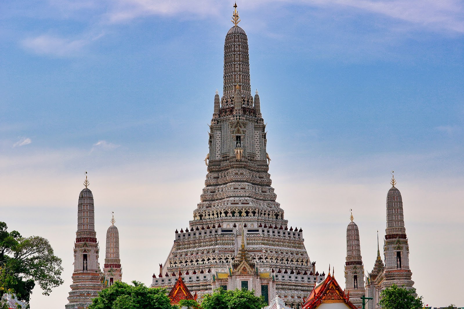 Wat Arun - buddyjska Świątynia Świtu w Bangkoku [CENY, DOJAZD, UBIÓR ... Wat Arun - buddyjska Świątynia Świtu w Bangkoku [CENY, DOJAZD, UBIÓR ...