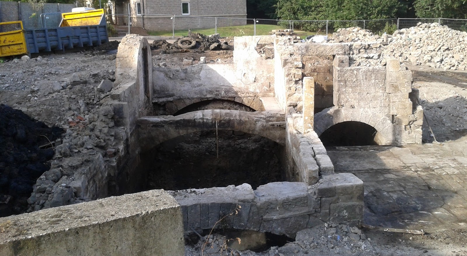 Horsforth Museum: Paradise and Corn Mill Fold. The Mill being demolished