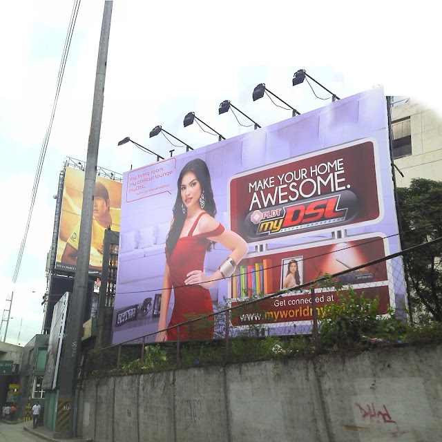EDSA Billboard : Billboards in EDSA