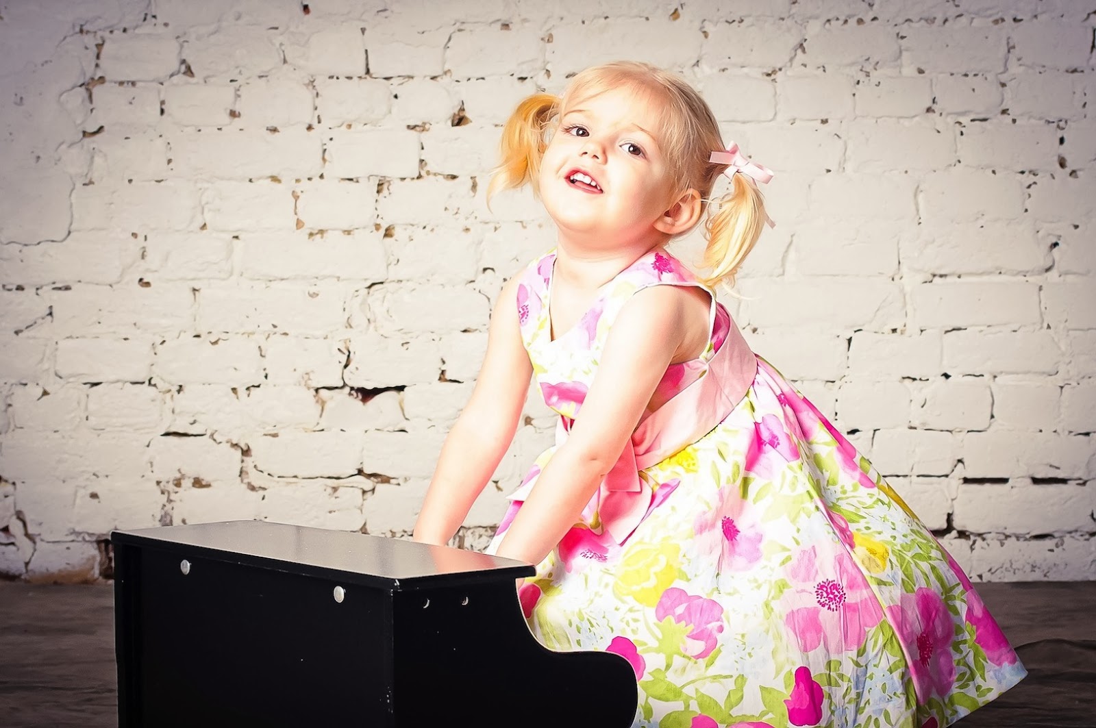 Robert Everton Photography: Limited Edition - Vintage Spring Mini's