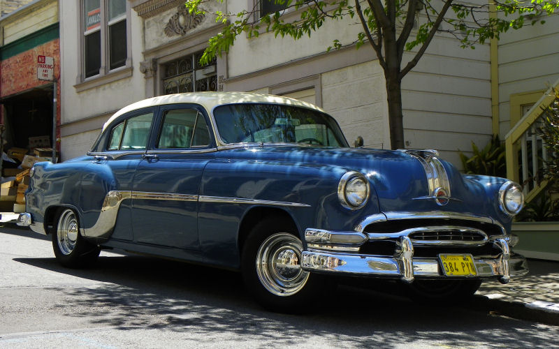 California Streets: San Francisco Street Sighting - 1954 Pontiac Chieftain