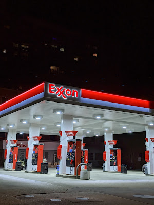 Robert Dyer @ Bethesda Row: More Exxon branding added to Bethesda gas ...
