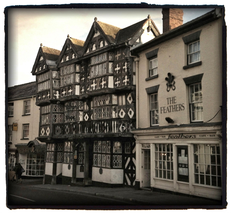 LUDLOW - 'THE MOST BEAUTIFUL TOWN IN ENGLAND'