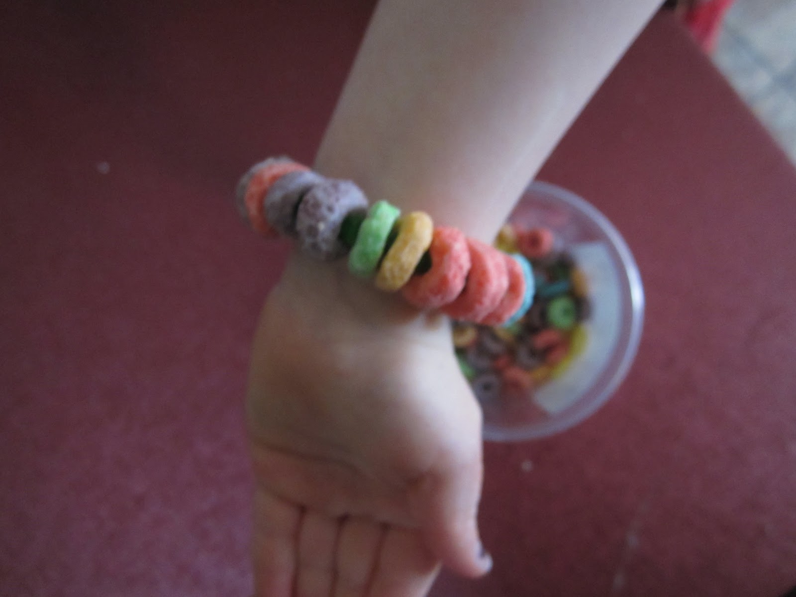 Munkin Punkin: Fruit Loop Bracelets