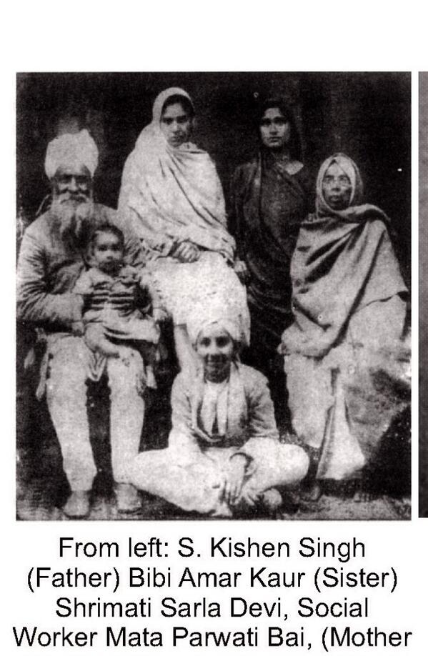 Some Rarest photos of Bhagat Singh