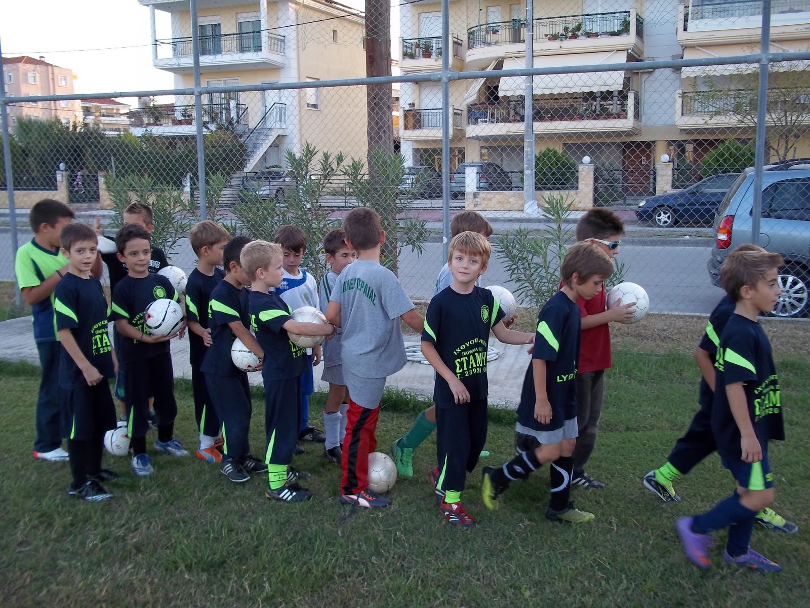 "ΦΟΥΛ ΠΟΔΟΣΦΑΙΡΟ" Στάθης Γεωργιάδης: ΠΟΔΟΣΦΑΙΡΟ ΜΕ ΑΡΧΕΣ: ΑΚΑΔΗΜΙΕΣ ...