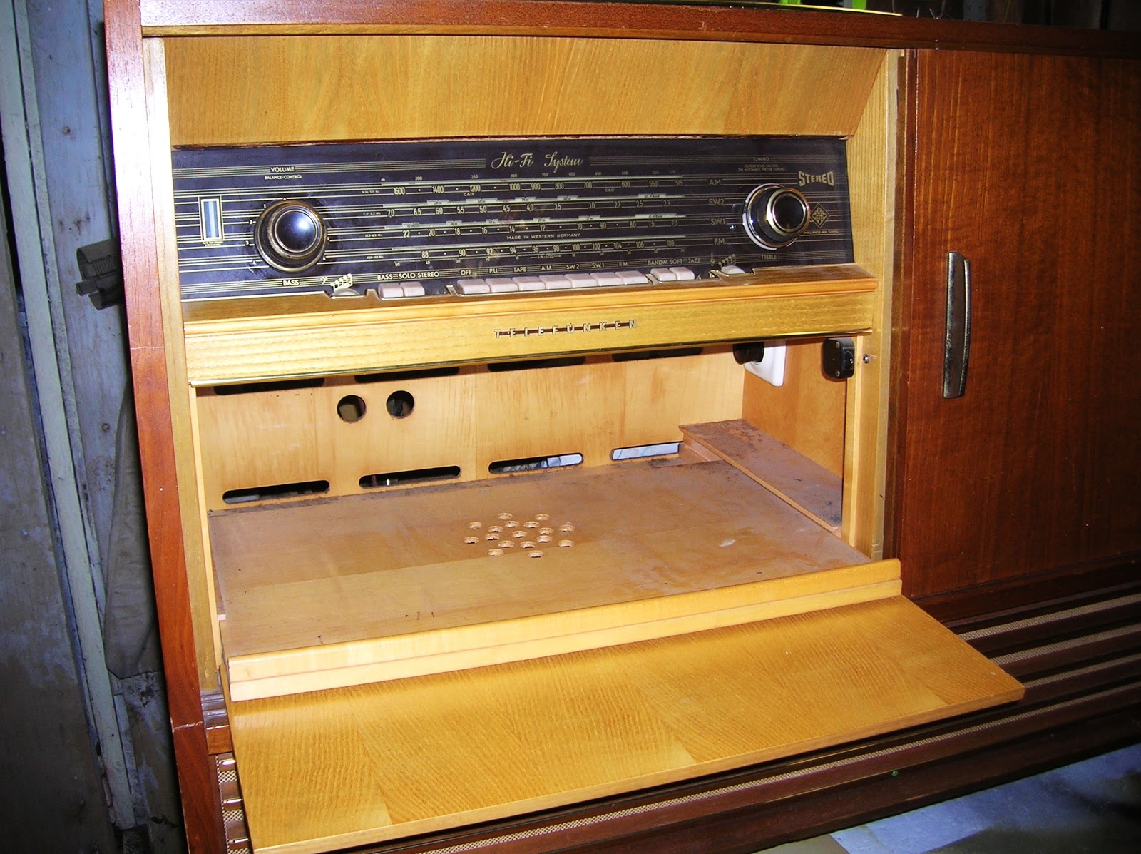 A Modern Line / Heywood Wakefield refinishing and other mid-century ...